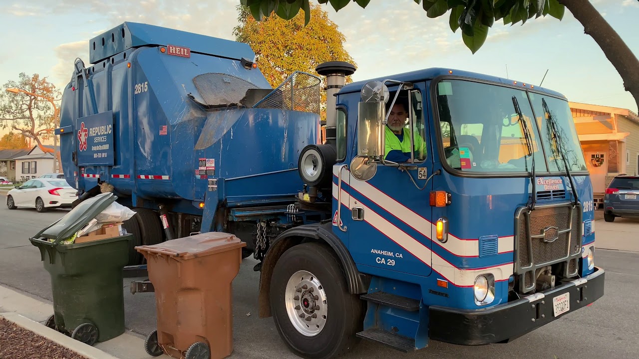 Republic Services Post Christmas Collection 2020: Recycle - YouTube