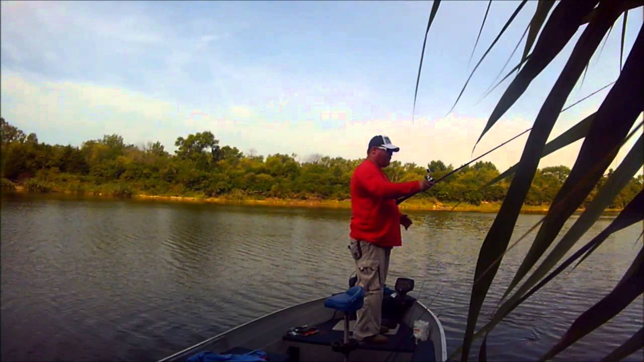 Mazonia, Monster Lake 8-8-15 Part 2 - YouTube