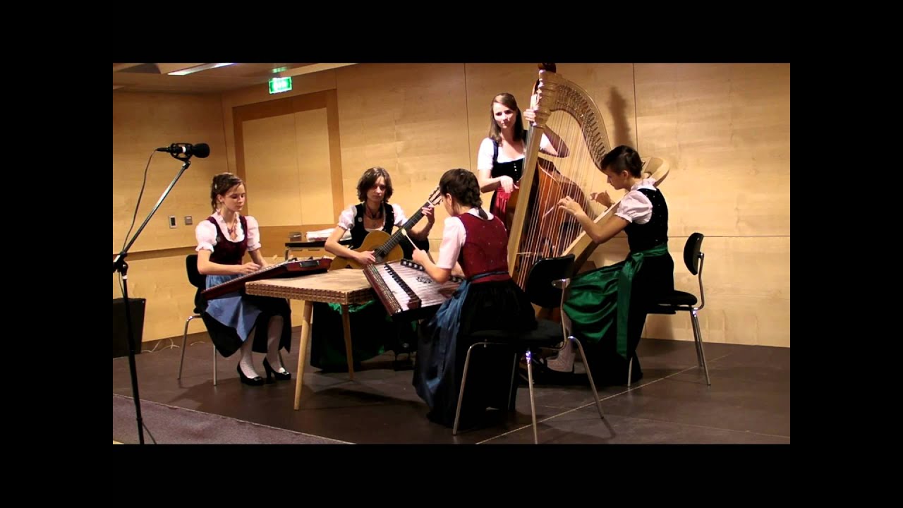 Reichenfelder Boarischer - Die Junge Kärntner Saitenmusik - YouTube