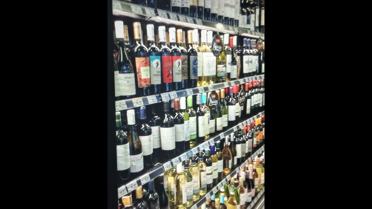 Let's Explore Foodie- A Neighborhood Food Store in Panama City - YouTube