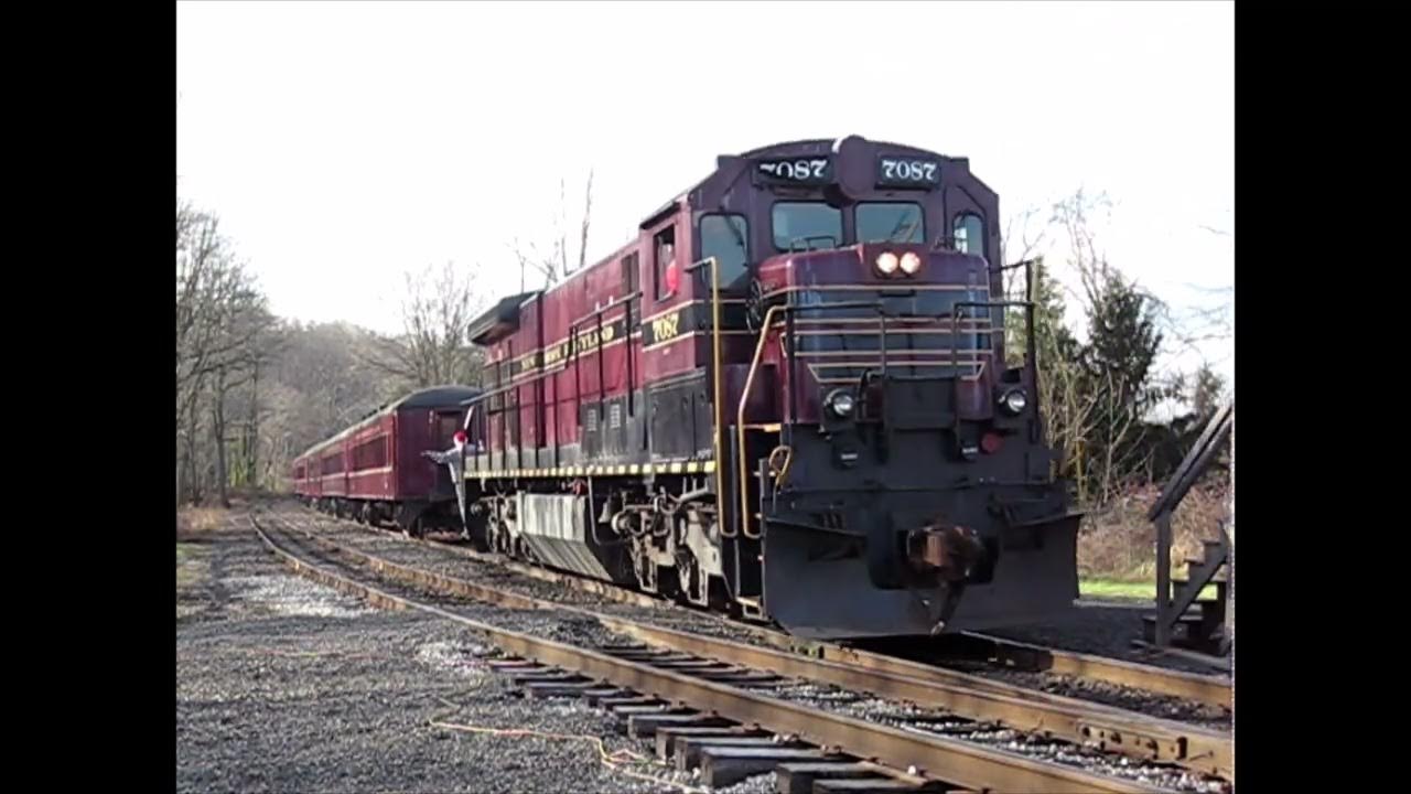 20111210 December 10 2011 New Hope and Ivyland Railroad North Pole run Lahaska PA C30-7 NHRR ...