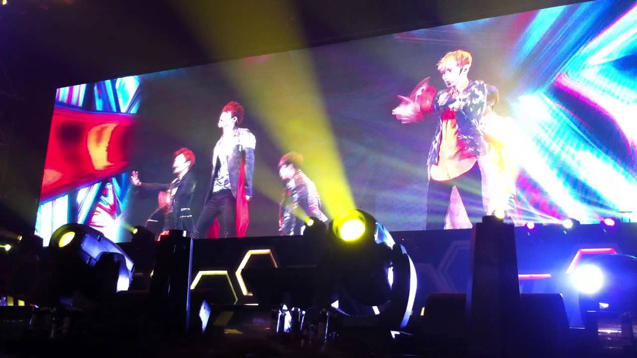 SHINee World II in HK (121027) - stranger - YouTube