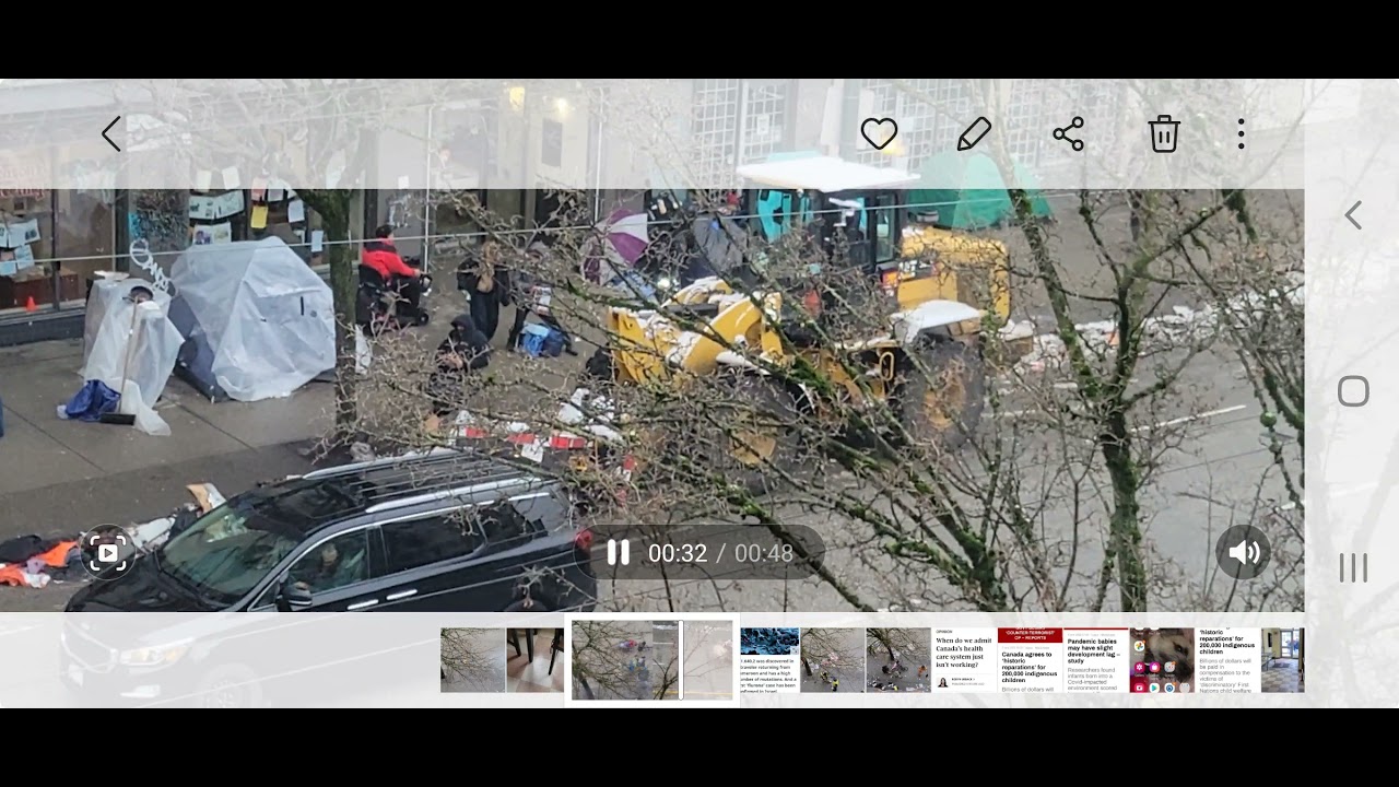 Vancouver Uses Grader to clean shit show unbelievable😠Druggies using ...