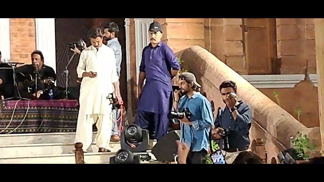 Dama dam Mast Qalandar Sanam Marvi. - YouTube