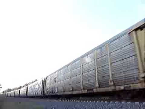CSX R208 autorack train with IC power. - YouTube