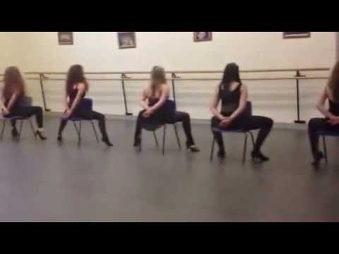 Cell Block Tango - YouTube