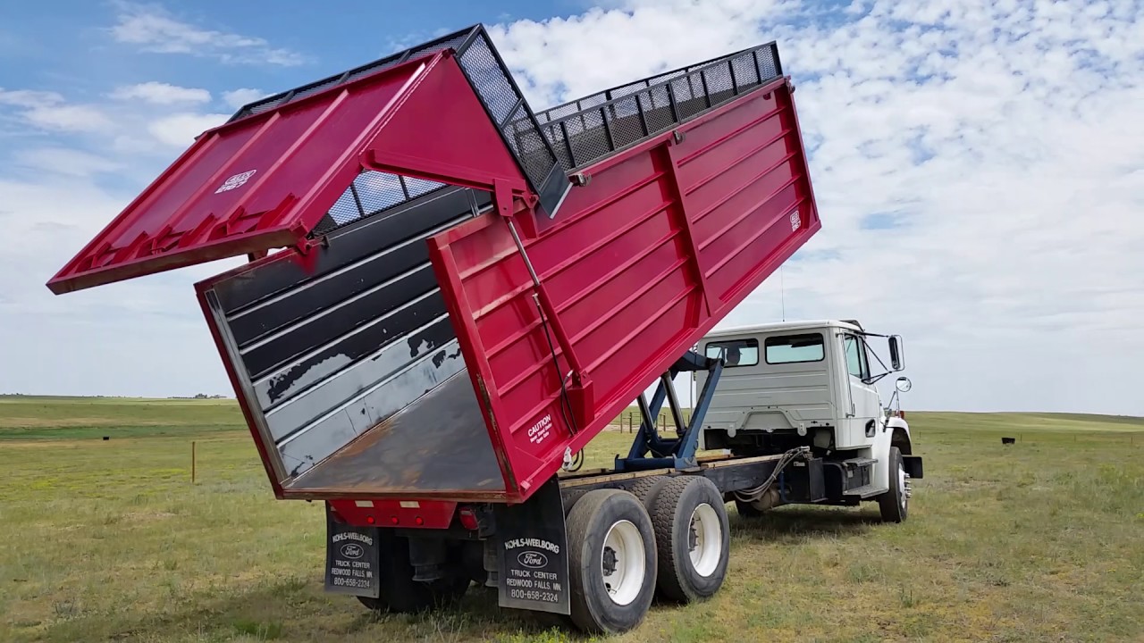 Freightliner FL106 Truck with 21' Aulick Box, Detroit 50 Series with 9 ...