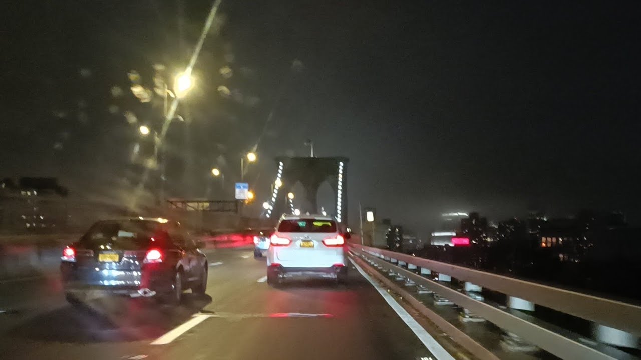 Driving from Manhattan to Brooklyn taking the Brooklyn Bridge - YouTube