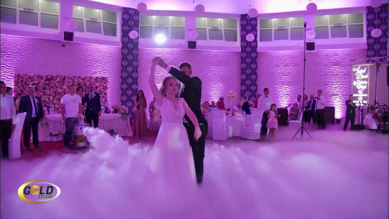 Dansul Mirilor Alina & Alexandru - YouTube