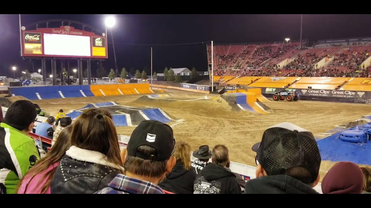 Bad Company Ice vs Monster Energy (C. Saucier), Racing Quarter Finals ...
