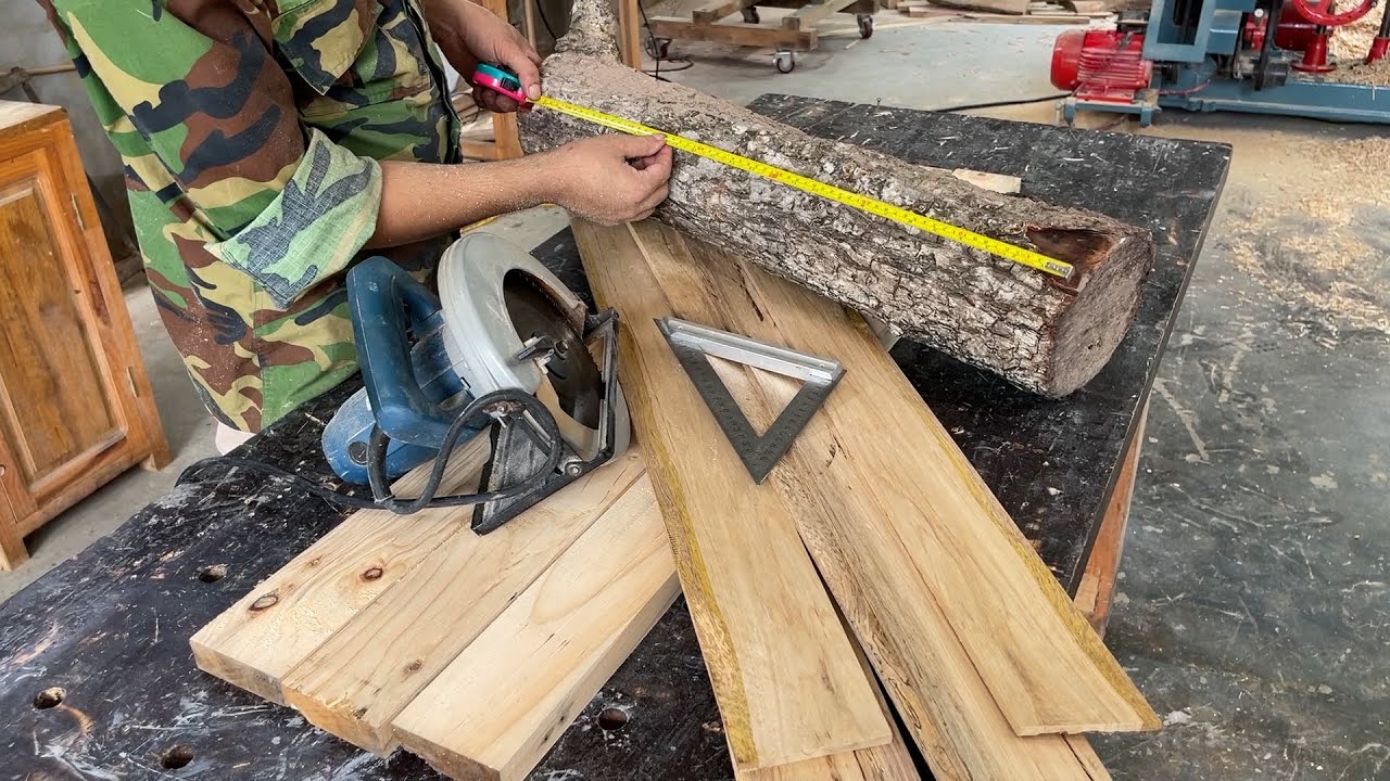 The Amazing Carpenter Brought The Coffee Table To Life From A Tree ...