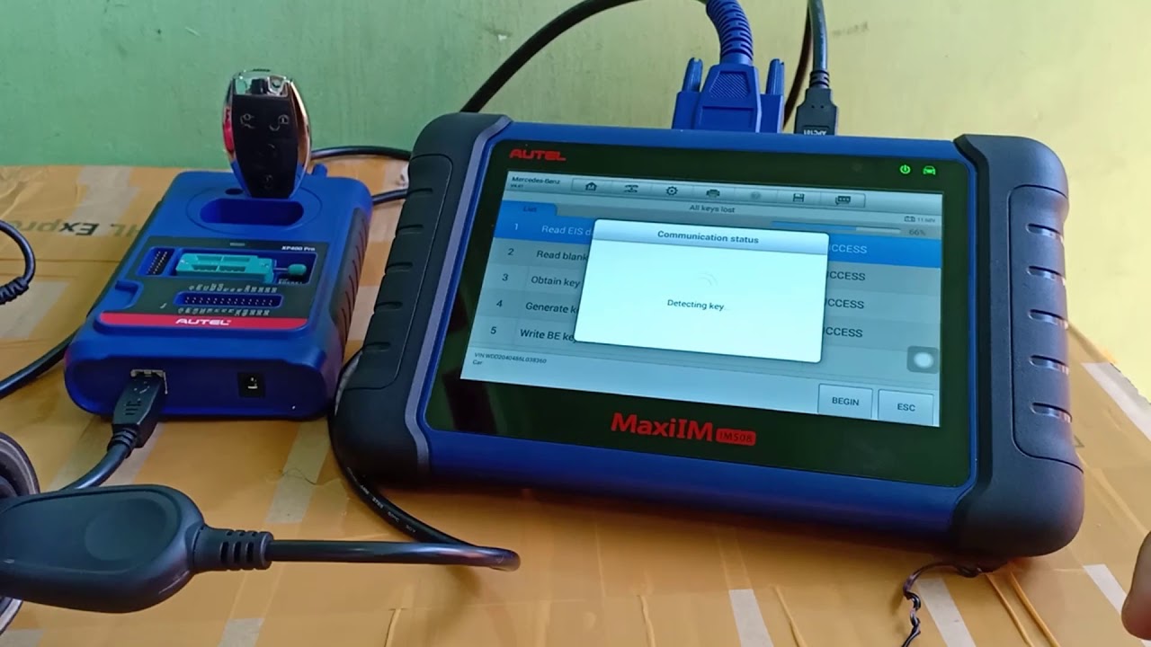Autel IM508 program remote kunci Mercedez benz W207 ON BENCH - YouTube