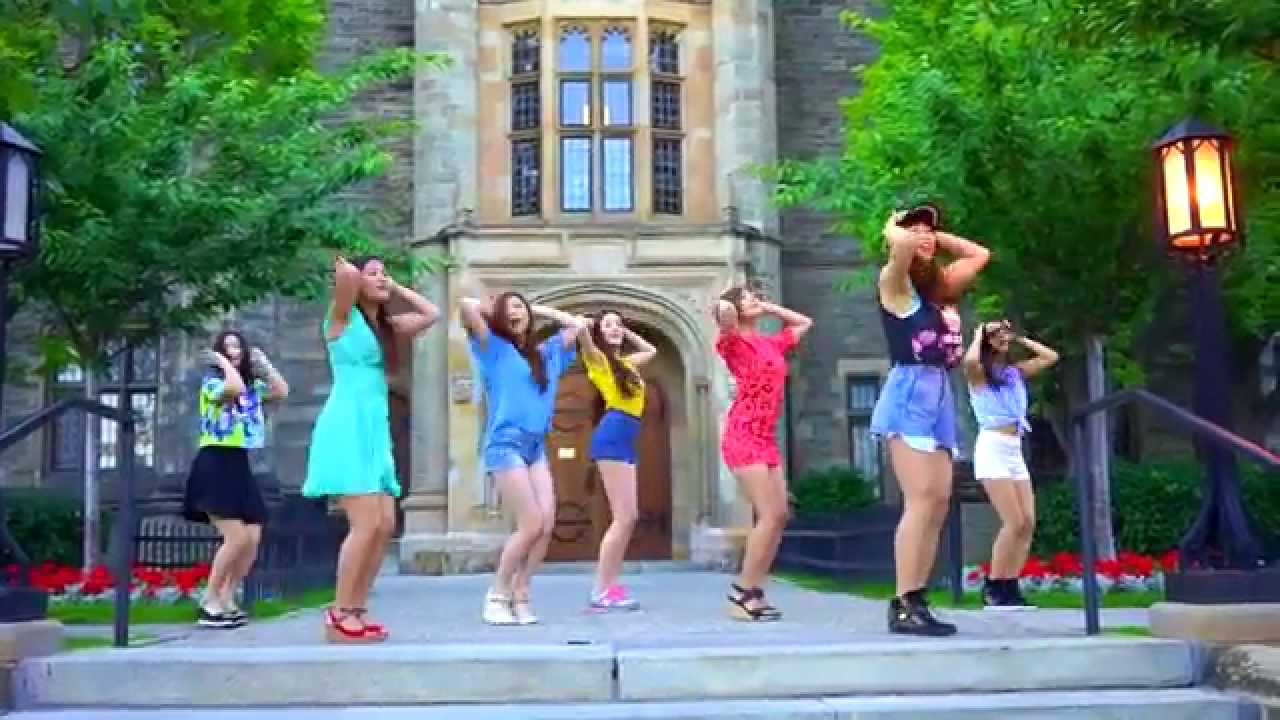 Little Apple（小苹果）－ ZigZag Dance Crew 多伦多大学 - YouTube