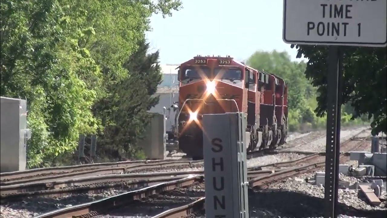 BNSF #3253 Leads NB to EB Mixed Freight with CP Power and H1 Dash 9. Olathe, KS 5/11/24 - YouTube