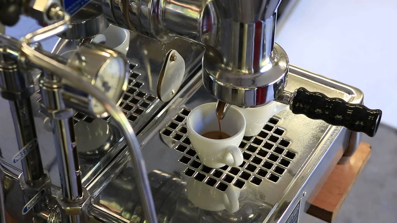 Faema President Velox 1962 - YouTube