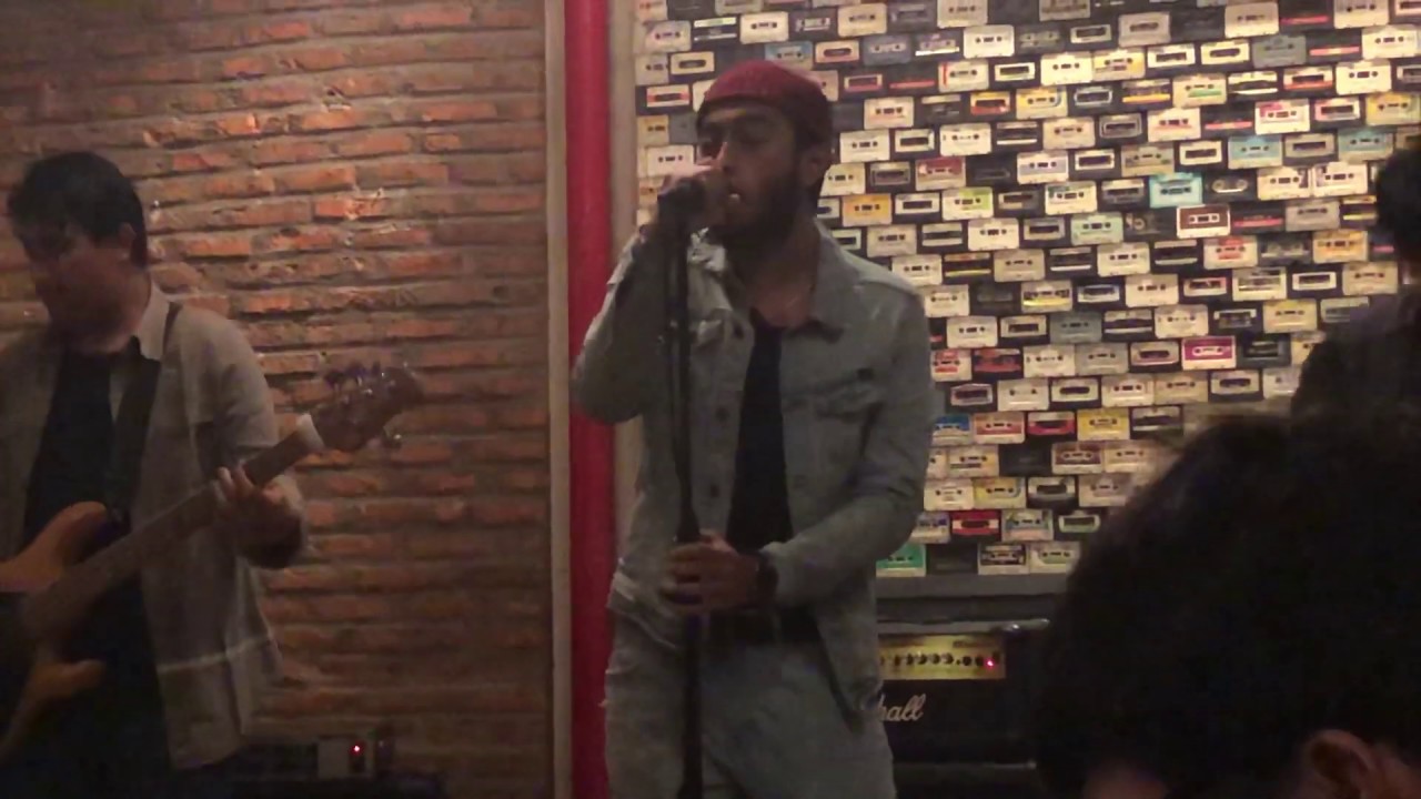 Prince Husein - Skywalker (Live at Paviliun 28 03/05/2019) - YouTube