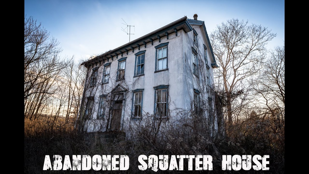 I Found a Squatter's Home Inside This Abandoned House - YouTube