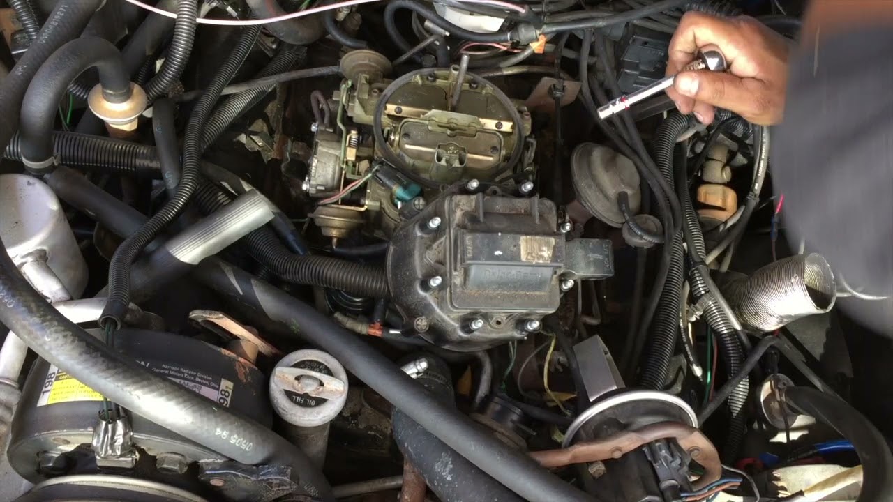 CUTLASS SUPREME 307CU ENGINE TUNE UP - YouTube