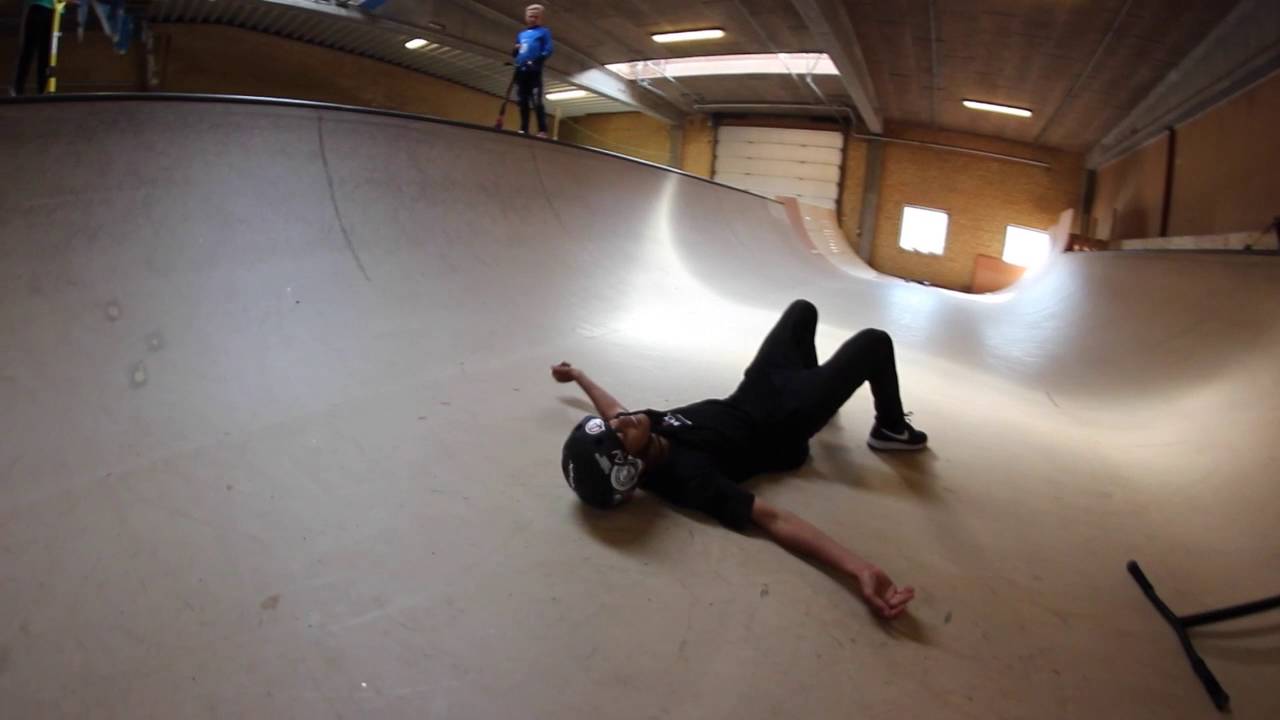 Dante Hutchinson practise at HAL-A Skive - YouTube