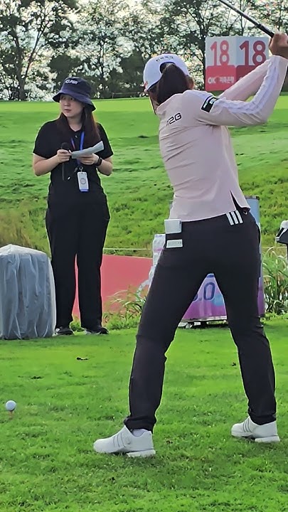 황유민프로 티샷 2024 OK 2R 첫홀 스타또 - YouTube