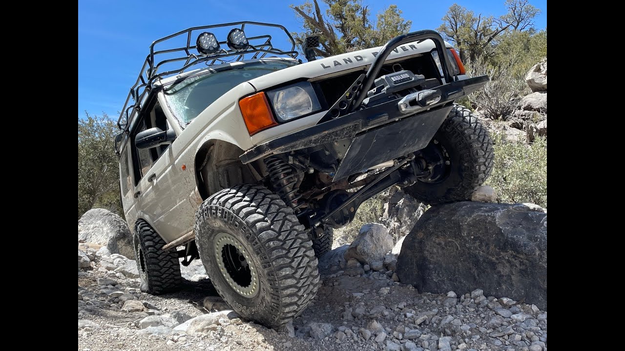 Land Rover Discovery 2 Rocky Gap Rock Crawling - YouTube