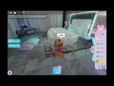 Sleepover with Daniella in Royale High part 1 - YouTube