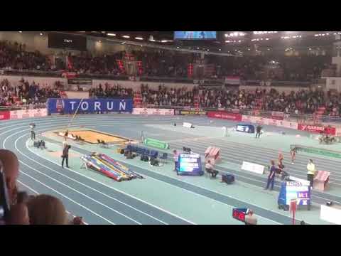 Mondo Duplantis Indoor WR Perch الرقم القياسي العالمي للقفز بالزانة ...