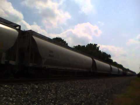 5 CSX geeps including another shot of CSX 1549 (GP15-1) - YouTube
