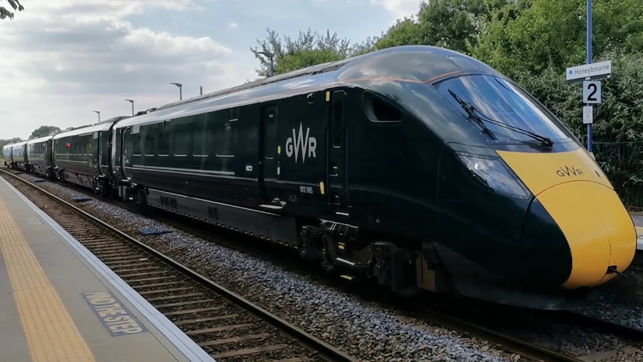 GWR Class 802 802005 5-Car IET Bi-Mode MU Arrives & Departs Honeybourne ...