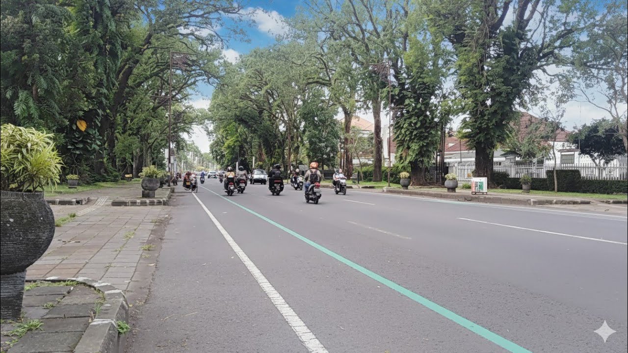 Kondisi jalan ijen Kota Malang Jawa Timur - YouTube