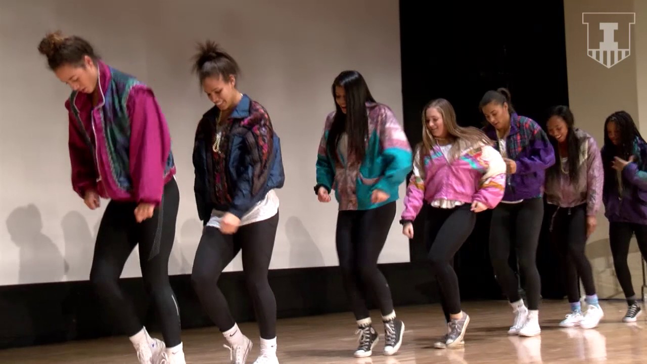 Illini Soccer 2017 Jock Jams Performance - YouTube