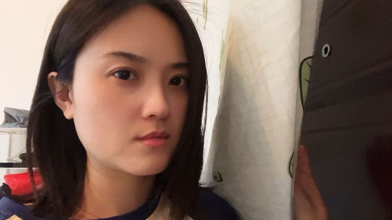 天天在人家门口大声讲话,一点素质也没有。 Youtube