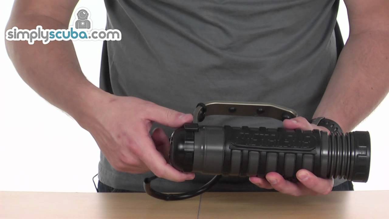 Metalsub XL13 2 LED Torch-www.simplyscuba.com - YouTube