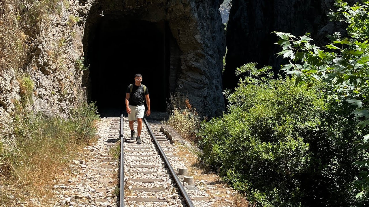 ΦΑΡΆΓΓΙ ΒΟΥΡΑΪΚΟΎ ΠΕΖΟΠΟΡΙΑ - ΟΔΟΝΤΩΤΌΣ - ΚΑΛΆΒΡΥΤΑ - ΔΙΑΚΟΠΤΌ - - YouTube