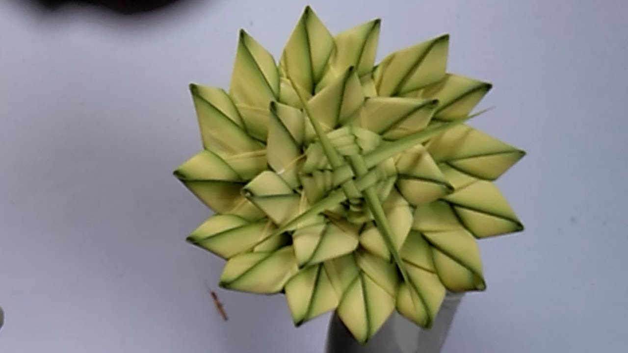 How to make flower of date palm // A craft work of date palm // art of ...