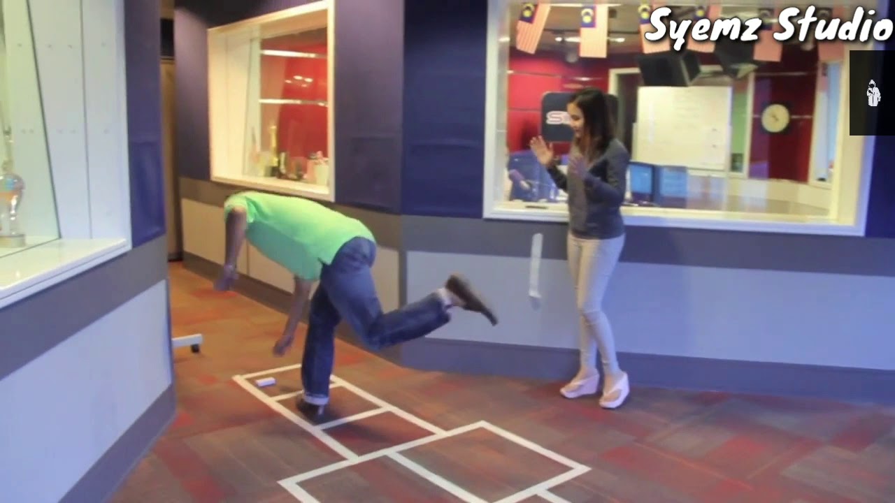 Malaysia Traditional Games - YouTube