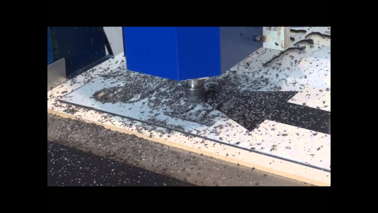 Router CNC Corte e Vinco em ACM - YouTube