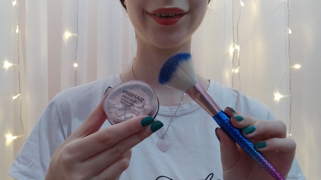 ASMR makeup role-play in 1 minute 🎀 - YouTube