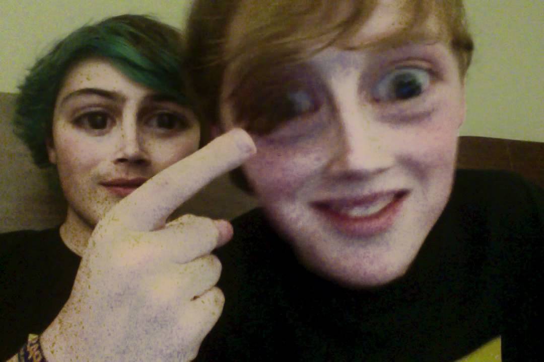 beautiful wobbling eyes - YouTube