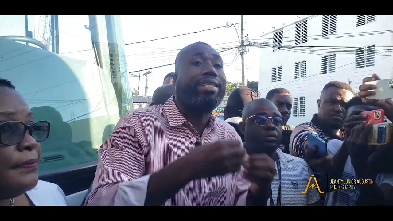 BUS DIGNITE REKOMANSE TRAVAY YO NOMALMAN POU POTE TIMOUN LEKOL KI PI ...