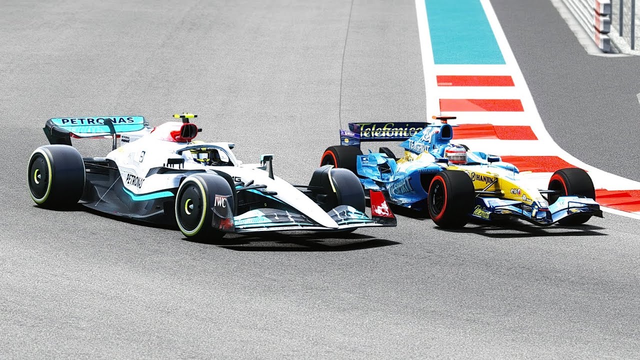 Mercedes F1 2022 vs Renault F1 2005 SLICKS TYRES - Abu Dhabi - YouTube