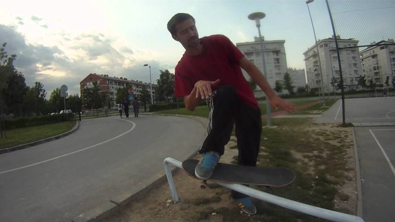 #27 Feeble grind HD - YouTube