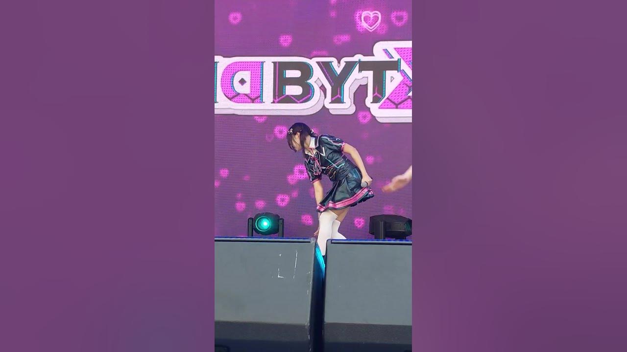 [JK Fancam] Vividbyte : Succubus @ Siam J-Show (241201) - YouTube