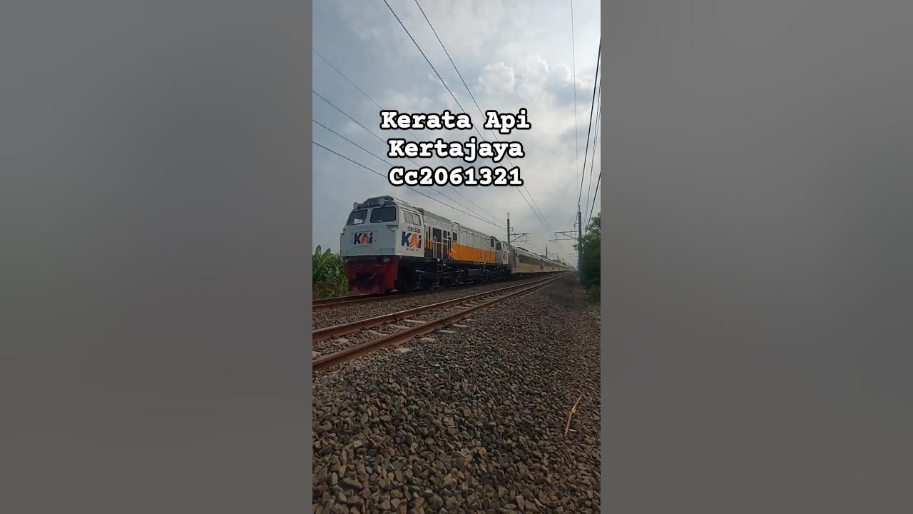 Kereta Kertajaya Surabaya Pasar Turi Ps Senen - YouTube