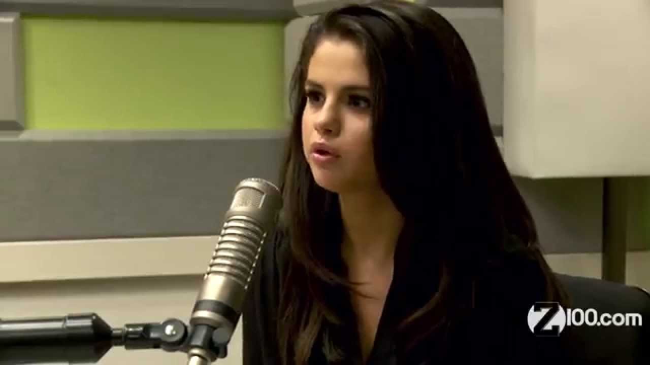 Maxwell on Z100 Interviews Selena Gomez - YouTube