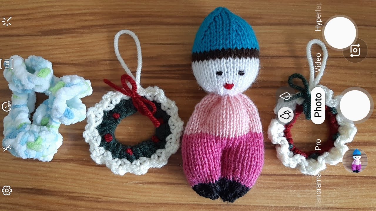 My Little Izzy Doll & Christmas Wreaths! - YouTube
