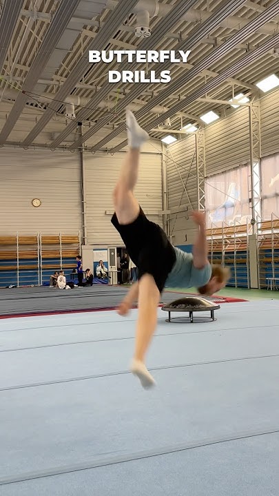 Butterfly Kick Tutorial — Drills to Learn It Smooth & Safe - YouTube