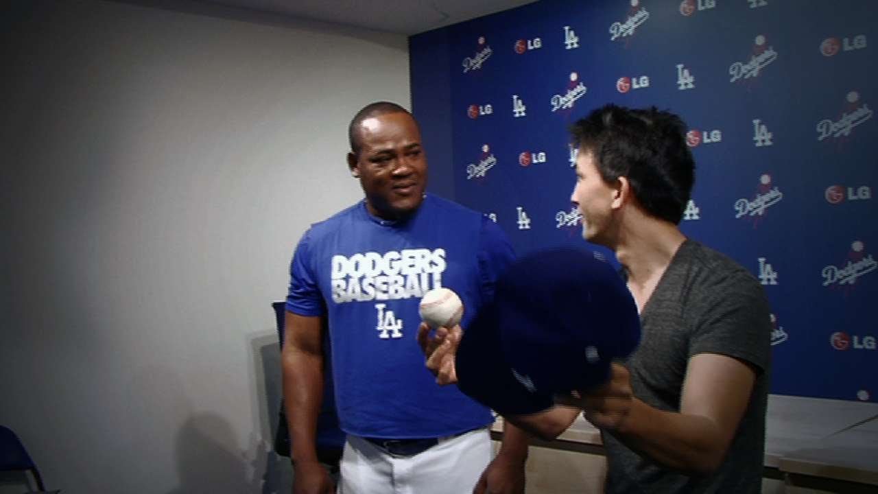 Uribe gets some hidden ball magic from Jason Latimer - YouTube