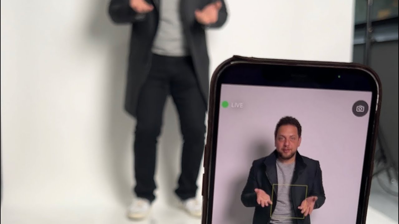 Proto Hologram can beam anyone anywhere in any size using only an ...