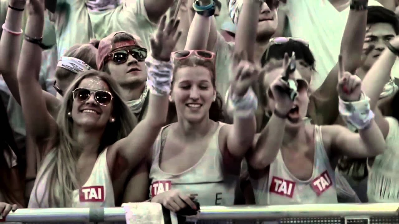 TAI & Scott Storch - Brick Wall (Video) [DOORN] - YouTube